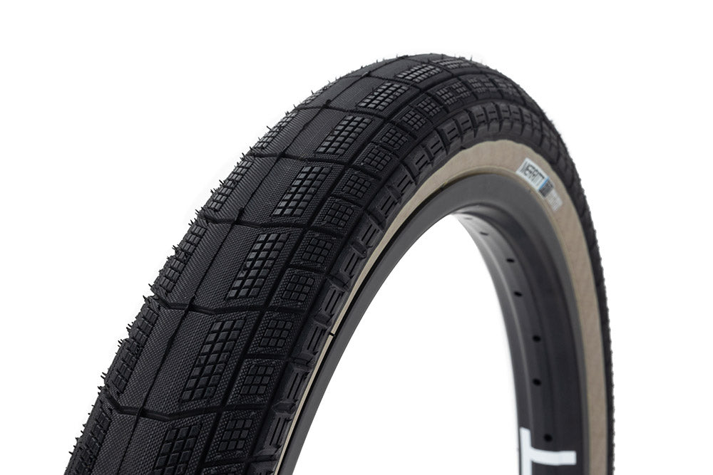 MERRITT BRIAN FOSTER FT1 WIRE BEAD TIRE – Fifteen Distribution